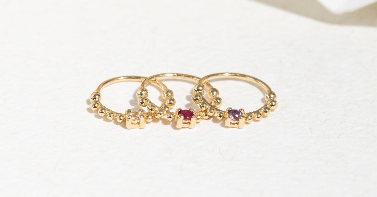 Unikat durch Piercings, Septum und Ohrringe | Eppi.de